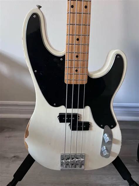 Fender Mike Dirnt Precison Bass Guitars Dartmouth Free Local