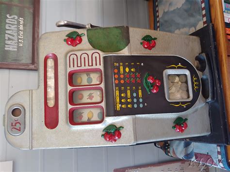 Black Cherry Slot Machine By Mills Novelty Co Museum Of The Game