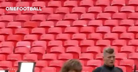 Modric Kroos Et Les Stars Du Real Madrid Sentraînent Au Tir à Wembley Onefootball