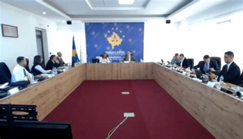 Emrat E 24 Prokurorëve Të Rinj Dërgohen Për Dekretim Tek Presidentja