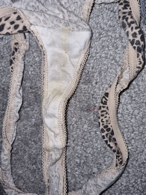 My Wifes Panties On Twitter From Her Gym Bag Smell Incredible 😍😍