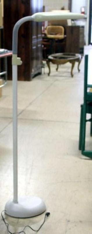 Ott Lite L03d Craft Floor Lamp Flex Neck Mayo Auction And Realty