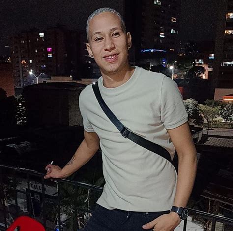 Stephenthomas Free Live Webcam Show And Xxx Chat Xhamsterlive