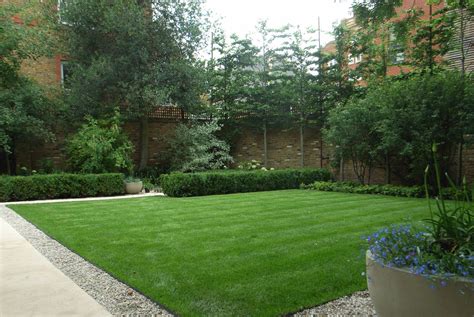 20 Square Garden With Grass Ide Terkini