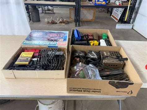 Electric Trian Set Lee Real Estate And Auction Service