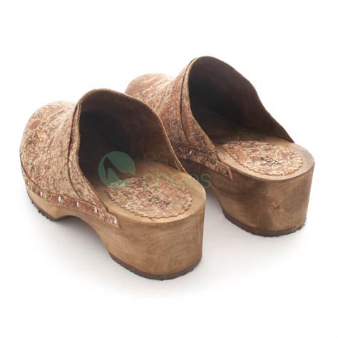 Zuecos Xuz Con Flores Impresas Vpb0415