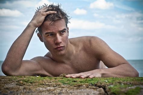 Male Celebrities 21 Year Old British Actor Scott Chester Shirtless Pictures