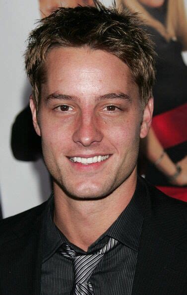 Pin By Jeanine Bruggeman On Justin Hartley Justin Hartley Hunks Men