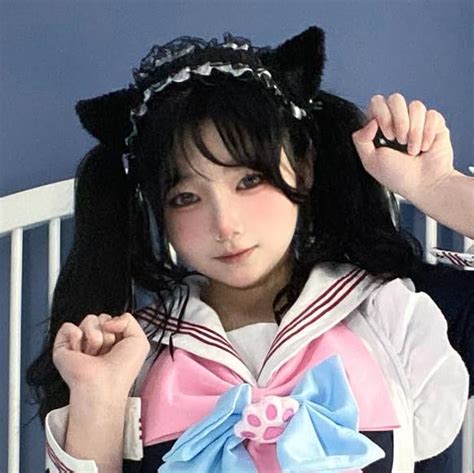 Nana Cats Amazon Page