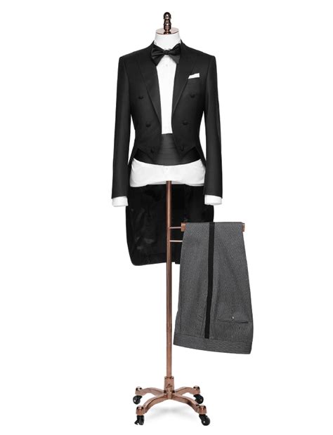 What Is A Tailcoat And How To Wear It