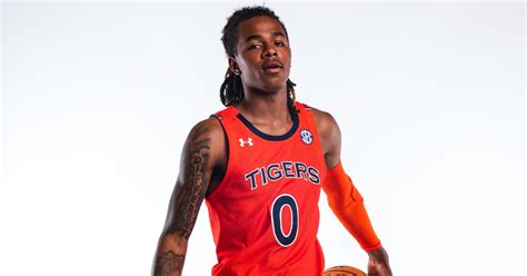 Four Star Pg Labaron Philon Commits To Auburn Tar Heel Times 2 3 2023