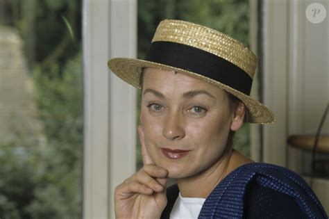 Photo Décès Geneviève Grad Le Gendarme De Saint Tropez Est
