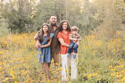 Alabama Social Media Sensation Kyle Lybarger Has A Passion For Native Plants Alabama News Center