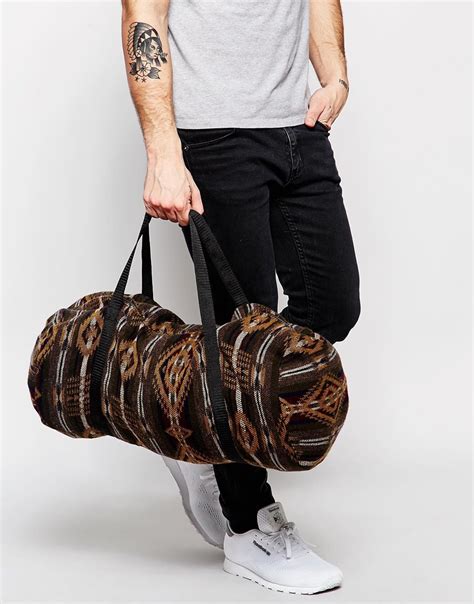 Tipos De Bolsa Masculina Conheça Todos Homens Que Se Cuidam