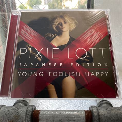 British Equipment Publishing Young Foolish Happy 2011 Pixie Lott
