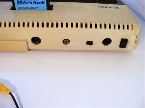 Atari 800xl System Console With Power Supply And Game