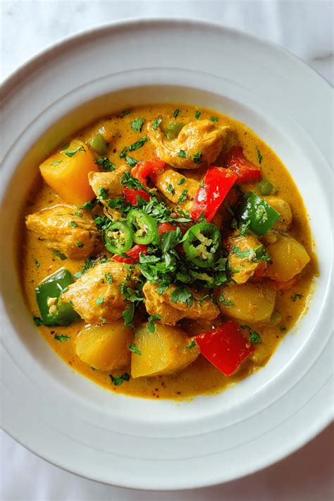 Chicken And Potato Curry Recipe Homeasyrecipes