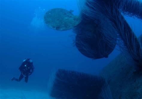 Tdi Trimix Light And Dark Diving