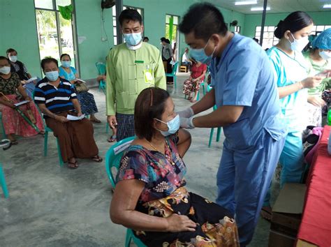 ဒေါပုံမြို့နယ်တွင် အသက်၄၀နှစ်အထက် ပြည်သူများအား ဒုတိယအကြိမ် ကိုဗစ် ၁၉