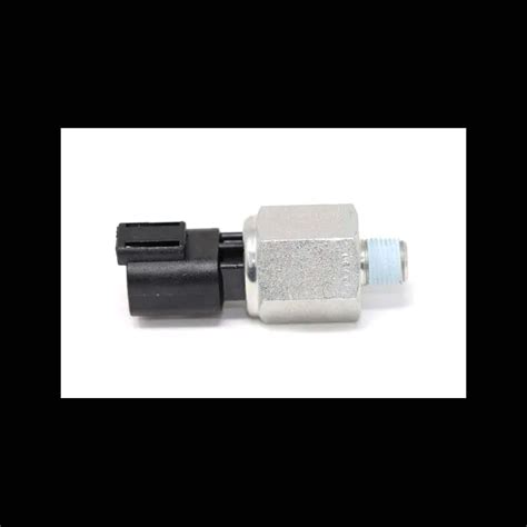 Oil Pressure Switch For Bobcat Equipment 7013137 — 2m Equipment