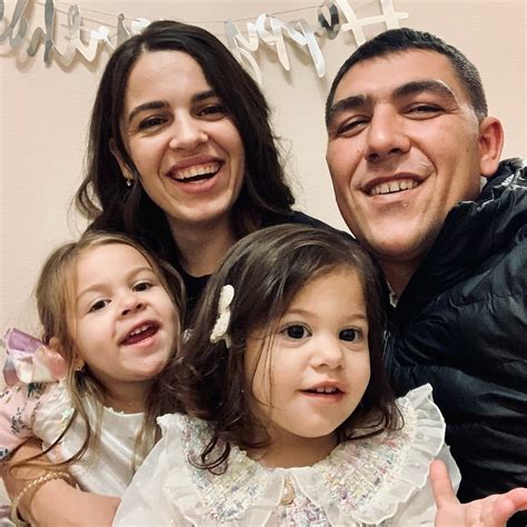 😆 Анюта Митева