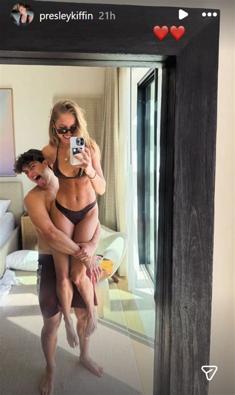 Lane Kiffins Daughters Presley And Landry Show Off Their Valentines In