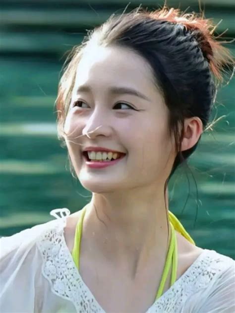 34岁李沁在张若昀婚礼上 讨债”，张若昀大气转账6666元，两人私下关系竟然这么好！