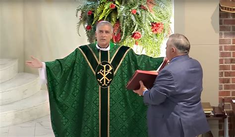 Fr Mark Beard Beloved Louisiana Priest Dies In Car Crash