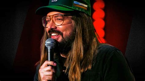 Dusty Slays Wet Heat Netflix Review The Comedy Special Suffers From