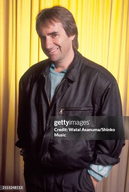 2162 Chris De Burgh Photos And High Res Pictures Getty Images