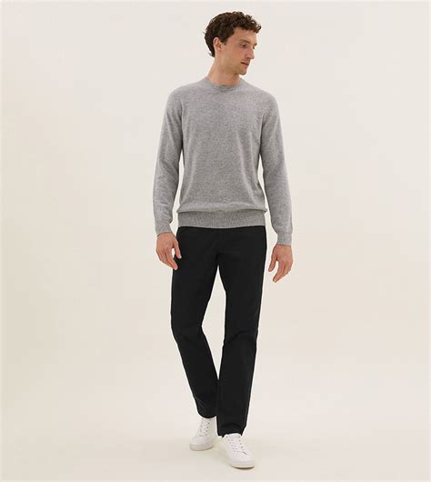 اشتري ماركس و سبنسر بنطال تشينو مطاطي بقصة عادية بلون أسود 6ستريت المملكة العربية السعودية