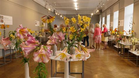 Izstāde „elegantās Lilijas 2023” Latvijas Nacionālais Dabas Muzejs