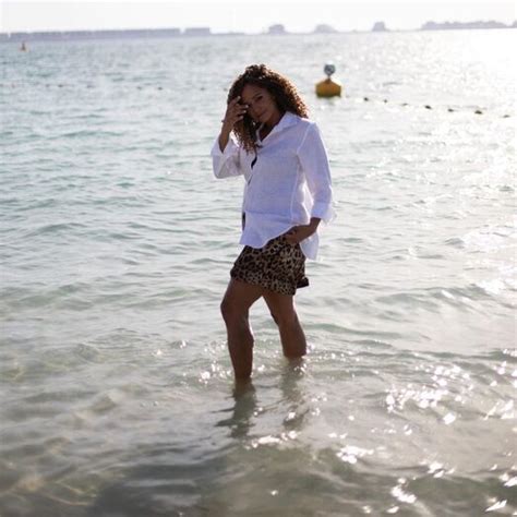 Imparável Isabel Dos Santos Mostra Maminhas E Bumbum Em Férias De Luxo Nacional Flash