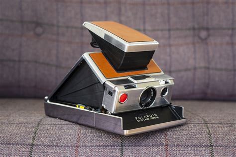 How Does An Old Polaroid Camera Work