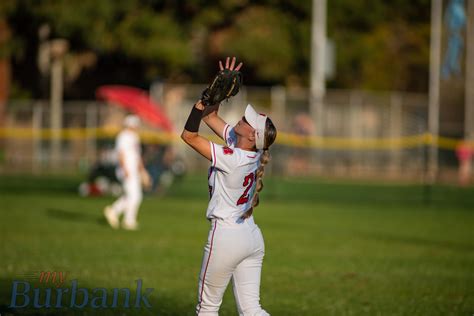 Burbank Softball Holds Off Burroughs 5 3 Myburbank
