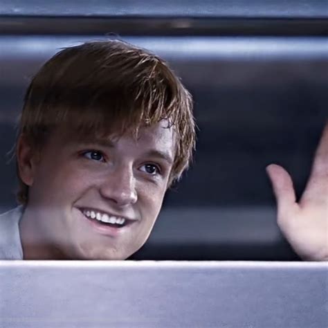 Peeta Mallark Icon 🚞🤍 Josh Hutcherson Peeta Peeta Mellark