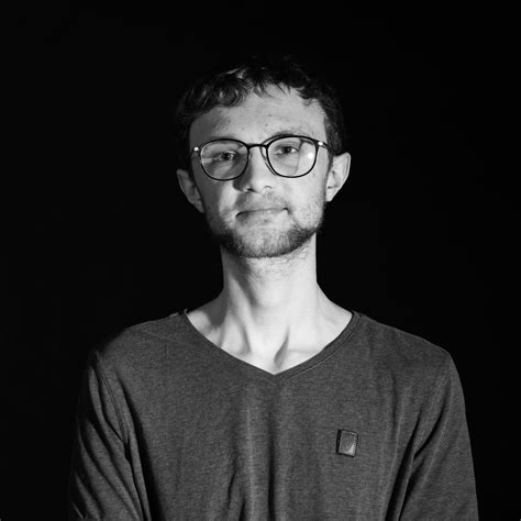 Knut Elbrecht Medium