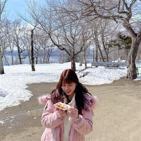 Connie Threads Say More