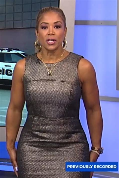 Val Warner R Chicagonewsladies