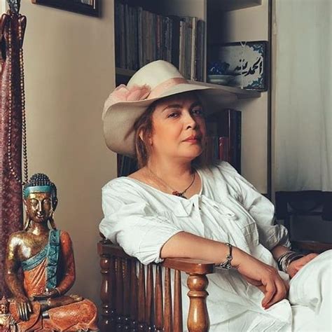 Bita Farrahi Hospitalized Due To A Lung Disease