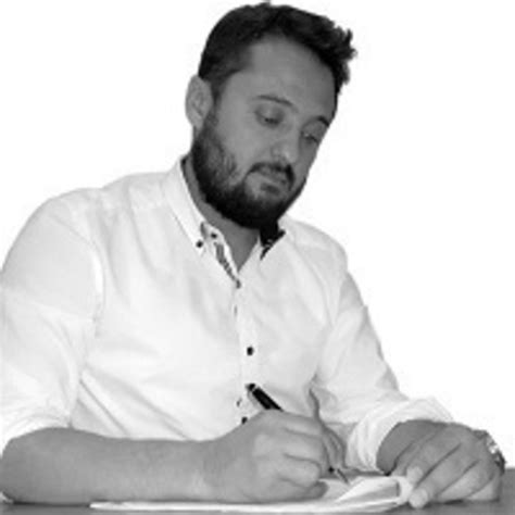 Necip Yildirim Şair Ve Yazar Serazat Xing