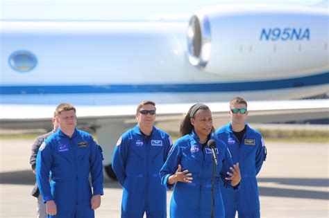 Jeanette Epps Syracuses Astronaut Will Launch Into Space Friday Morning