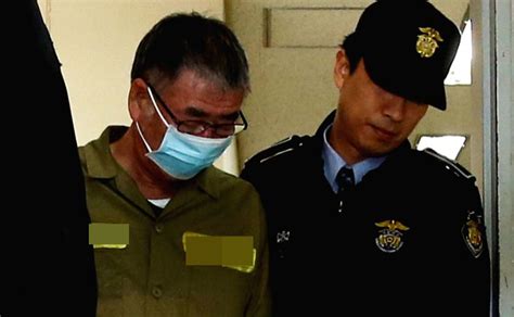 Lee Joon Seok Arrives At The Court