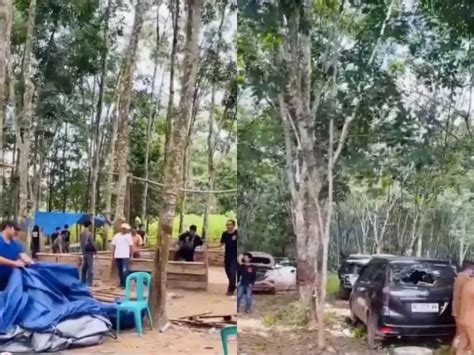 Kondisi Tkp Penembakan Tiga Anggota Polres Way Kanan Masih Dipenuhi