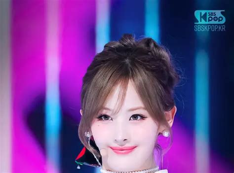 240707 Kiss Of Life Belle Sticky At Inkigayo Kpopping