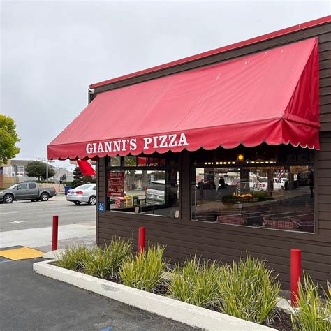 Giannis Pizza Monterey Restaurant Reviews Photos And Phone Number