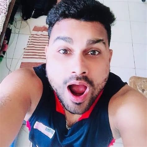 Rosiehw024 Hiii Prettyyyyy 🥰🥰🥰 Lets Friends Na 👍👍👍👍👬👬💕 Po