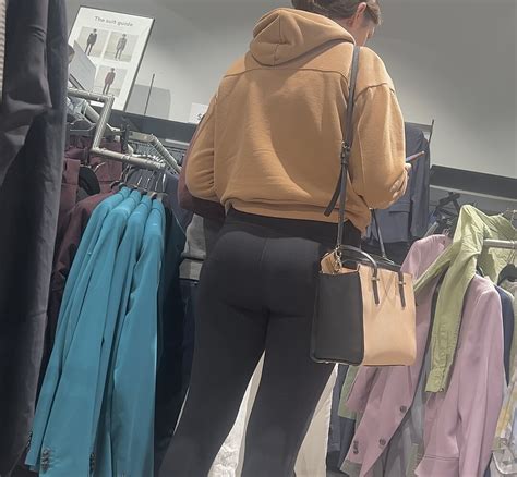 Bubble Butt In Black Leggings Spandex Leggings And Yoga Pants Forum