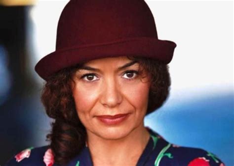 Fallece La Actriz De ‘robocop 2 Galyn Gorg De Un «cáncer En Todo Su