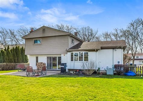 1810 E Hopi Ln Mount Prospect Il 60056 Redfin